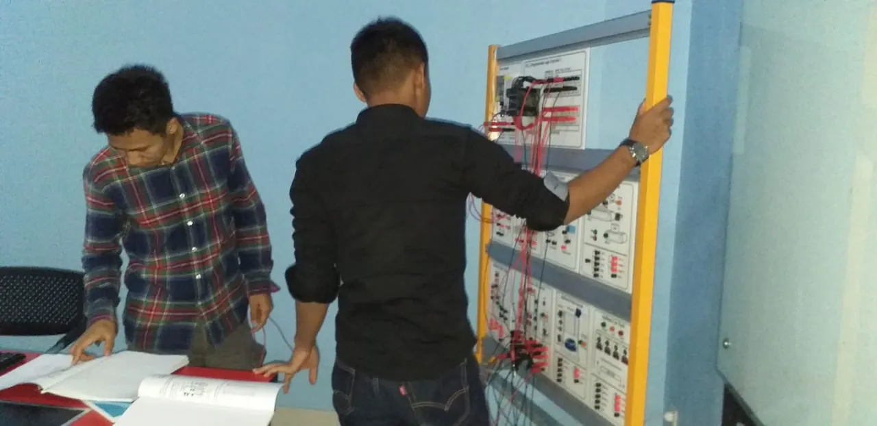 Kursus: Programmable logic Controller (PLC) Complete + Praktekum PLC ... Kursus: Programmable logic Controller (PLC) Complete + Praktekum PLC ...