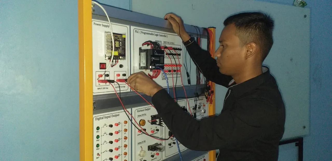 Kursus: Programmable logic Controller (PLC) Complete + Praktekum PLC ... Kursus: Programmable logic Controller (PLC) Complete + Praktekum PLC ...